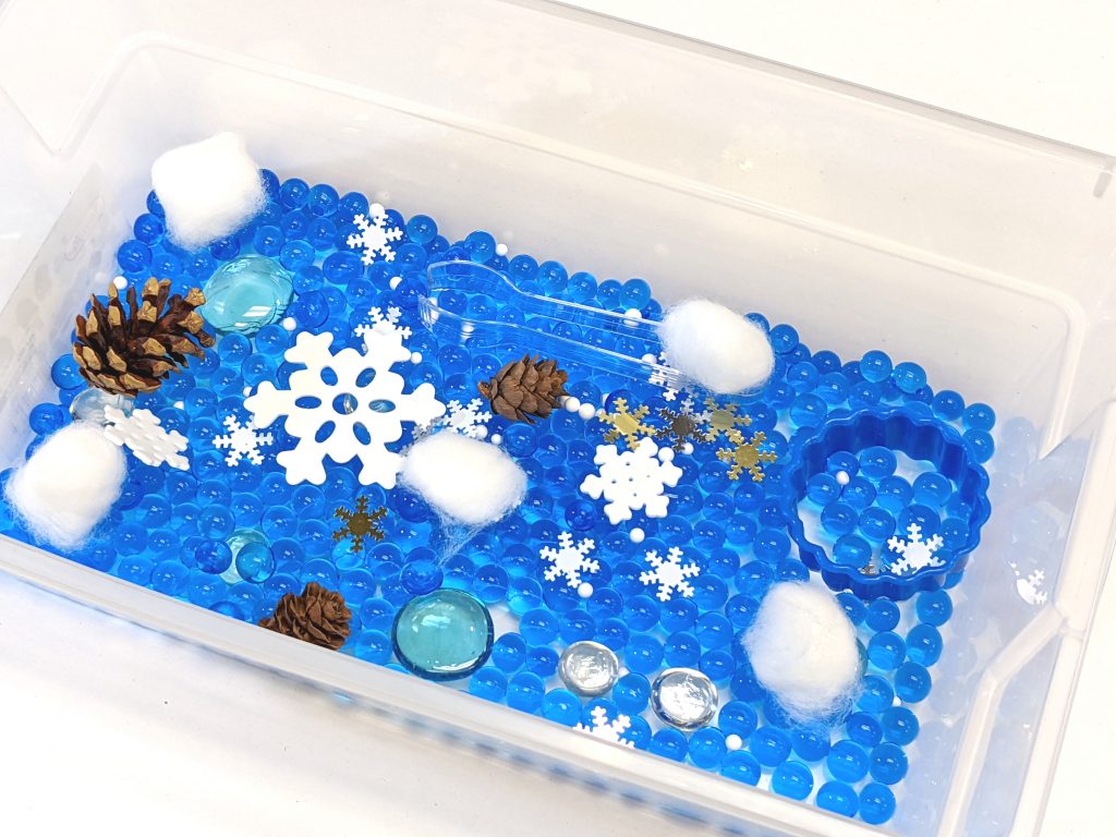 Winter Sensory Bin - J&J Crafts